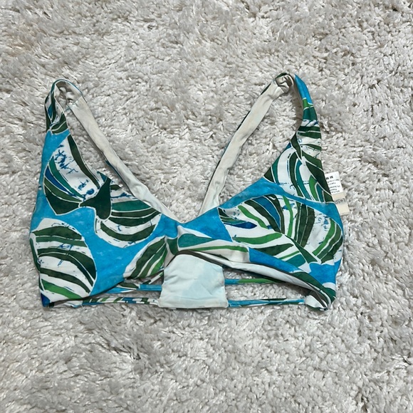 L Space Swim Lspace Floral Bikini Top Poshmark